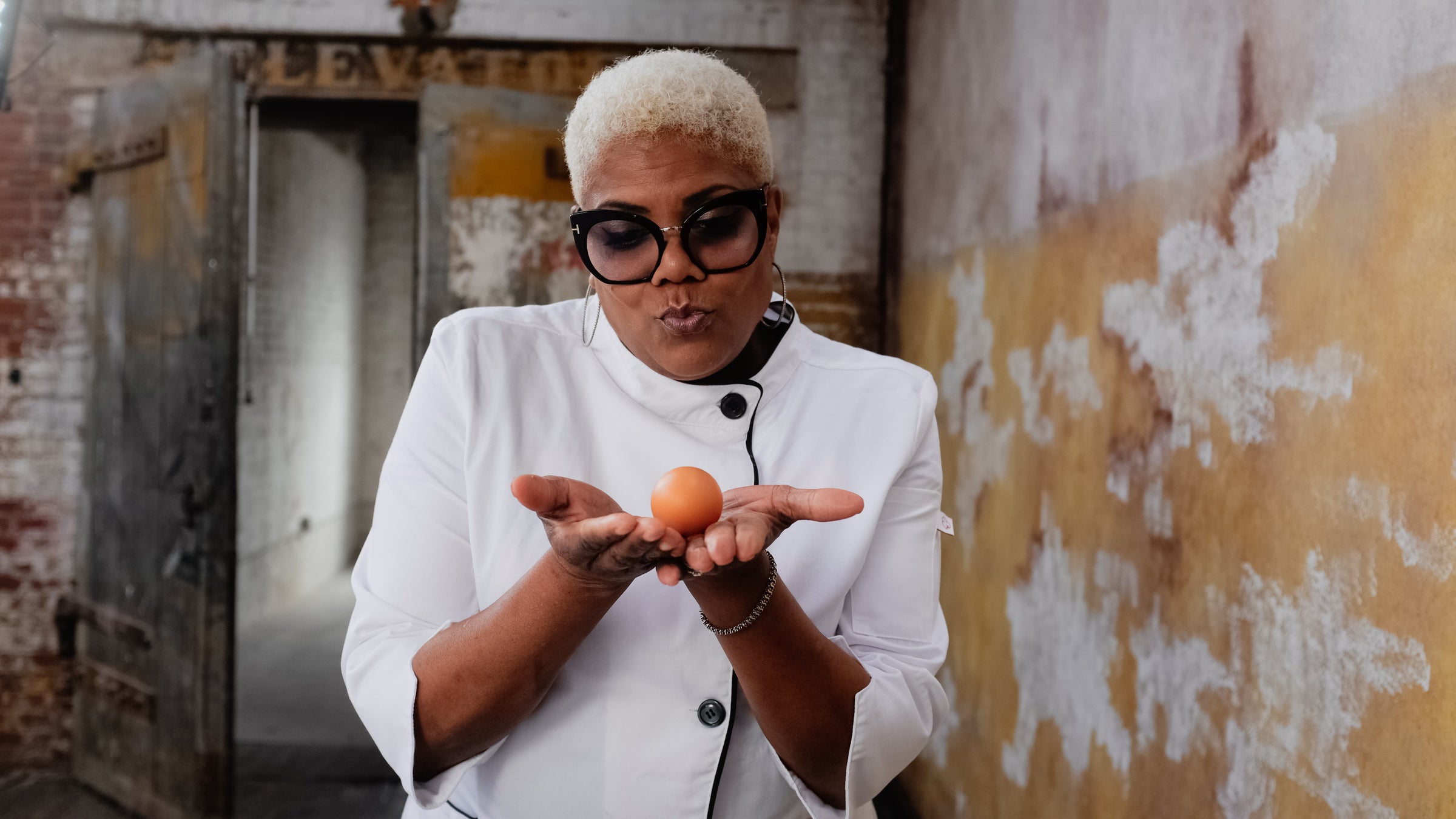 Q & Egg + “Eggs in Southern Purgatory with White Cheddar Cheese Grits ...